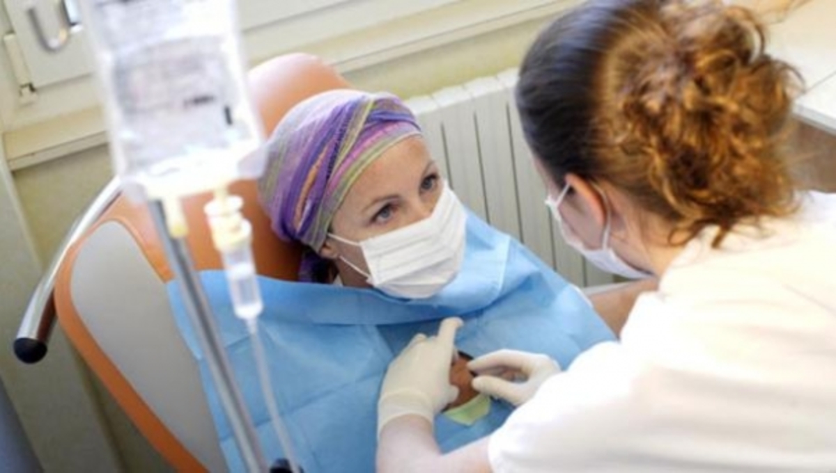 Θεραπεία με αγκάθια για τους καρκινοπαθείς στο Μεταξά! Συνεχίζεται η ...