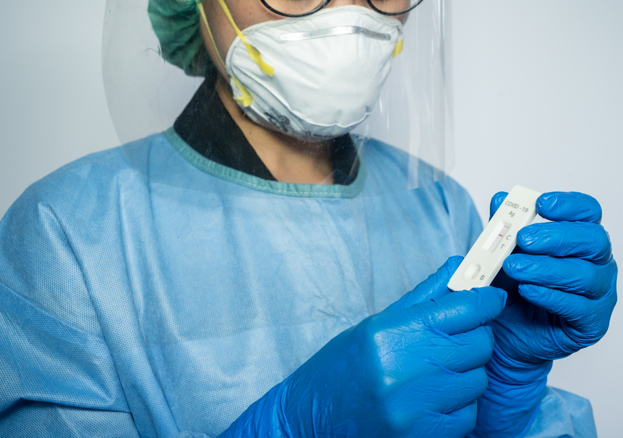 Μόνο με PCR τεστ το πιστοποιητικό νόσησης για εμβολιασμένους και ...