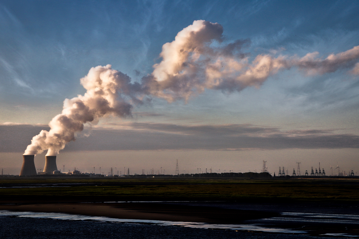 Ζούμε "εγκλωβισμένοι" στην ατμοσφαιρική ρύπανση: Επιβλαβή σωματίδια σε ...