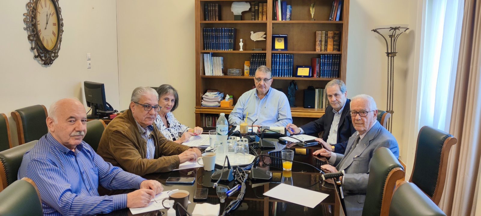 Πανελλήνιος Ιατρικός Σύλλογος (ΠΙΣ) και συνταξιούχοι γιατροί: Στο ...